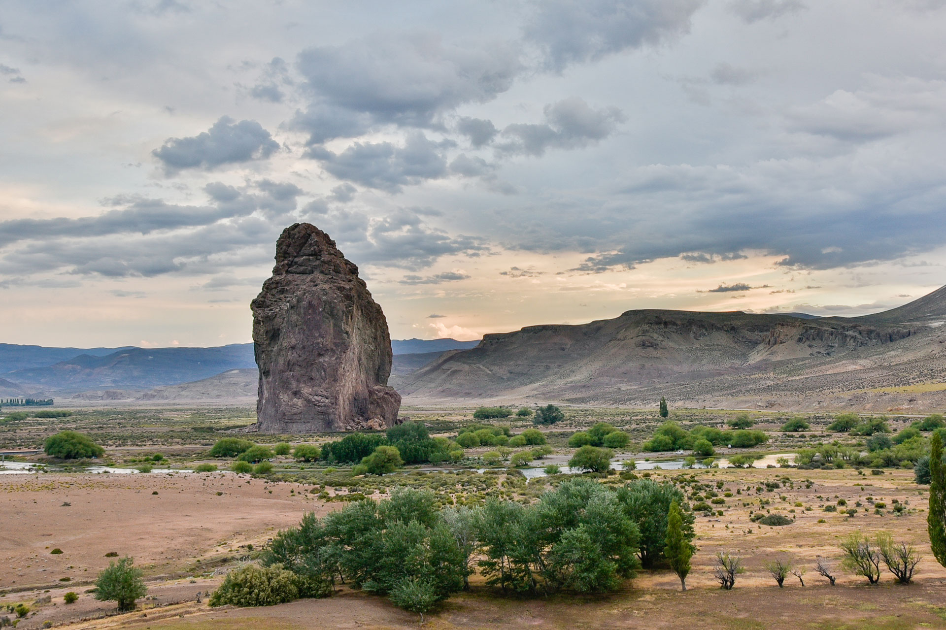 Piedra Parada y la Buitrera - Turismo Trevelin